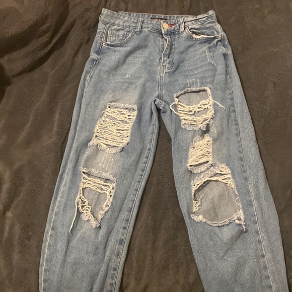 Elite Jeans | Jeans | Ripped High Rise Mom Jeans | Poshmark